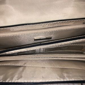 Gianni Bini | Bags | Gianni Bini Leather Crossbody Purse | Poshmark